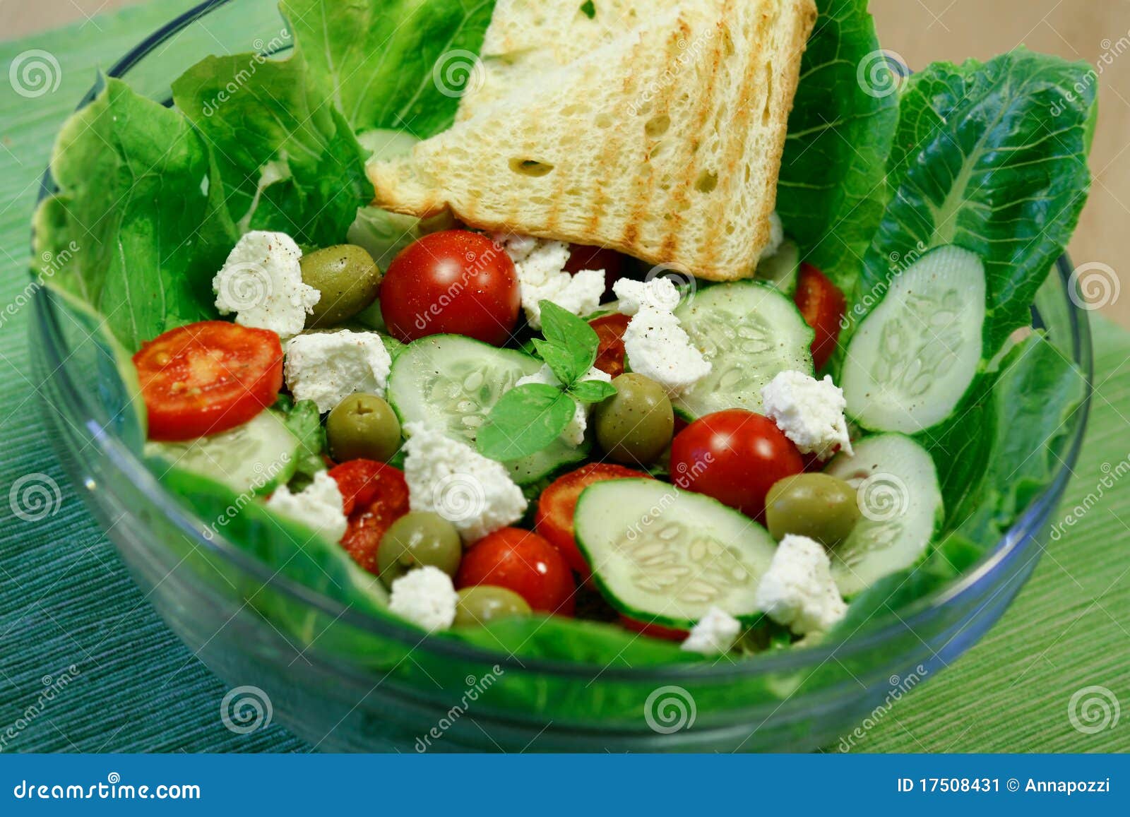 Blandad sallad fotografering för bildbyråer. Bild av vinäger - 17508431