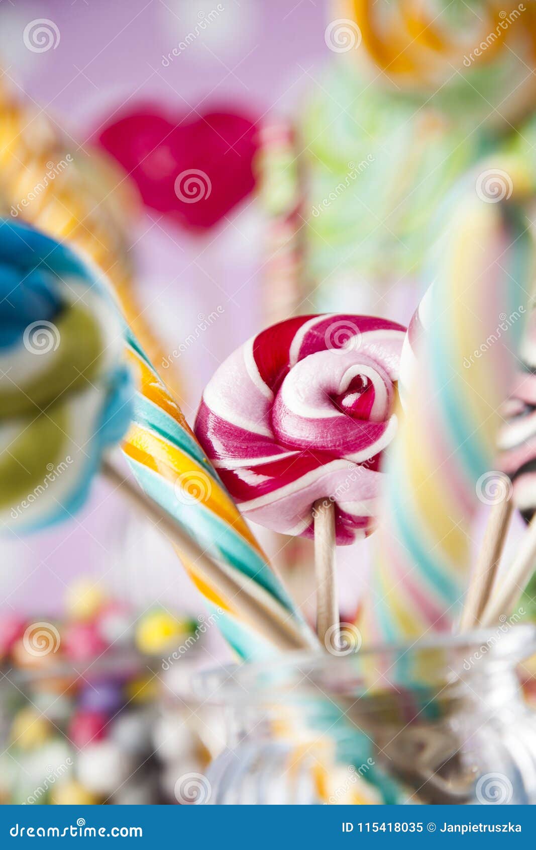 Blandade Godisar Inklusive Klubbor, Gummibollar Fotografering för ...