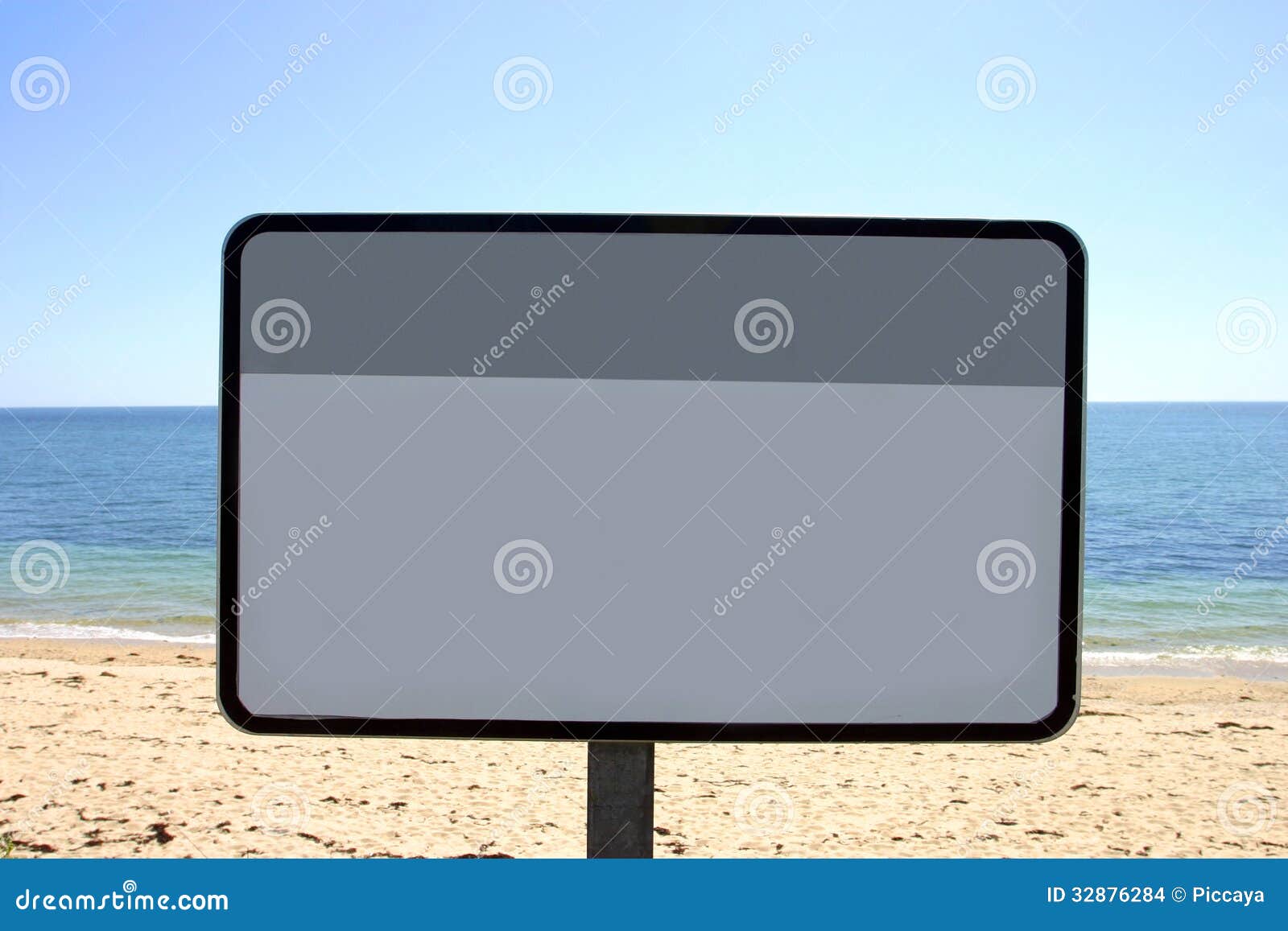 Blank Beach Sign Stock Photos - Download 2,098 Royalty Free Photos