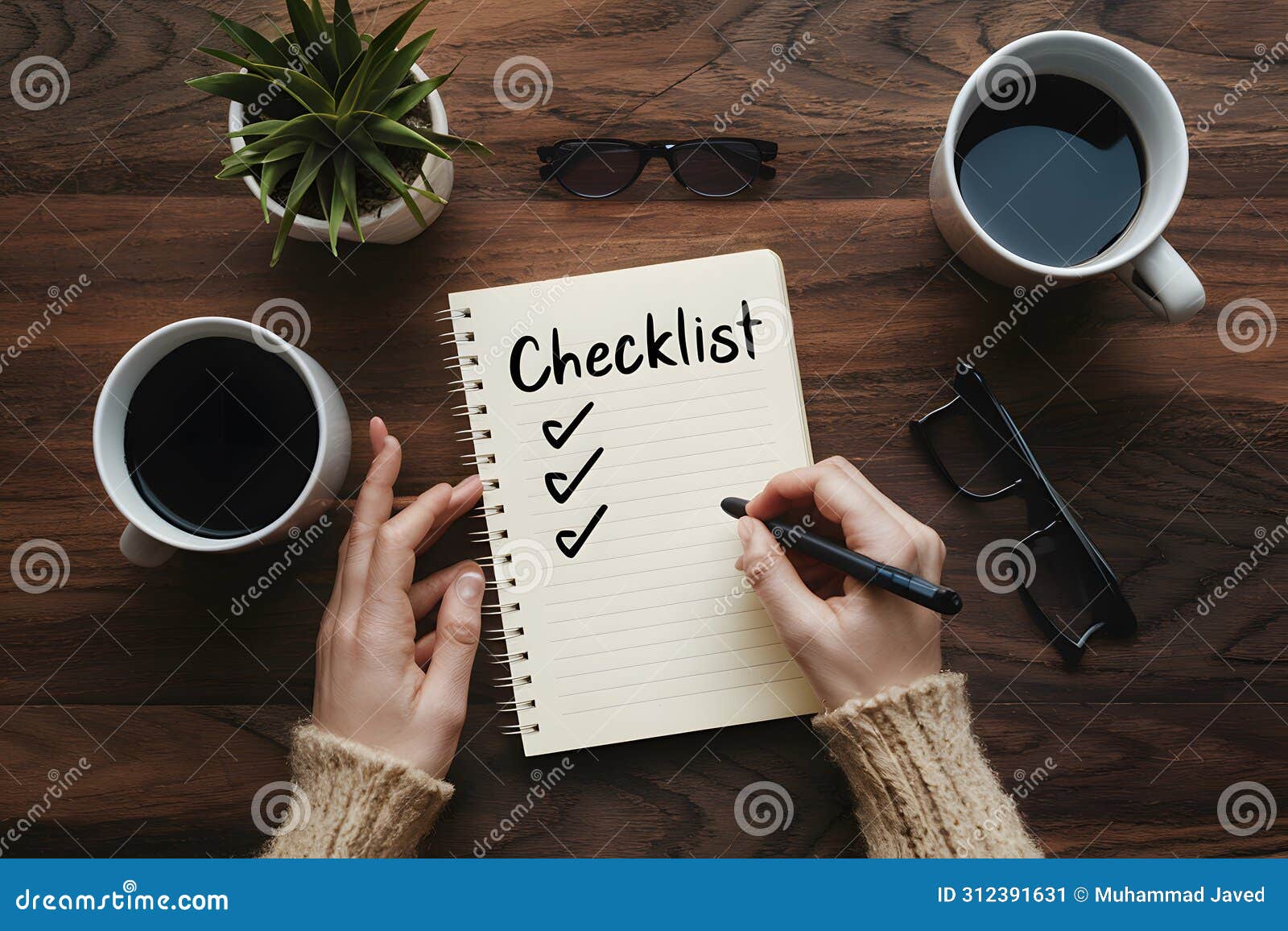 Blank Checklist on Notebook, Ready for Travel Plans To Unfold Stock ...