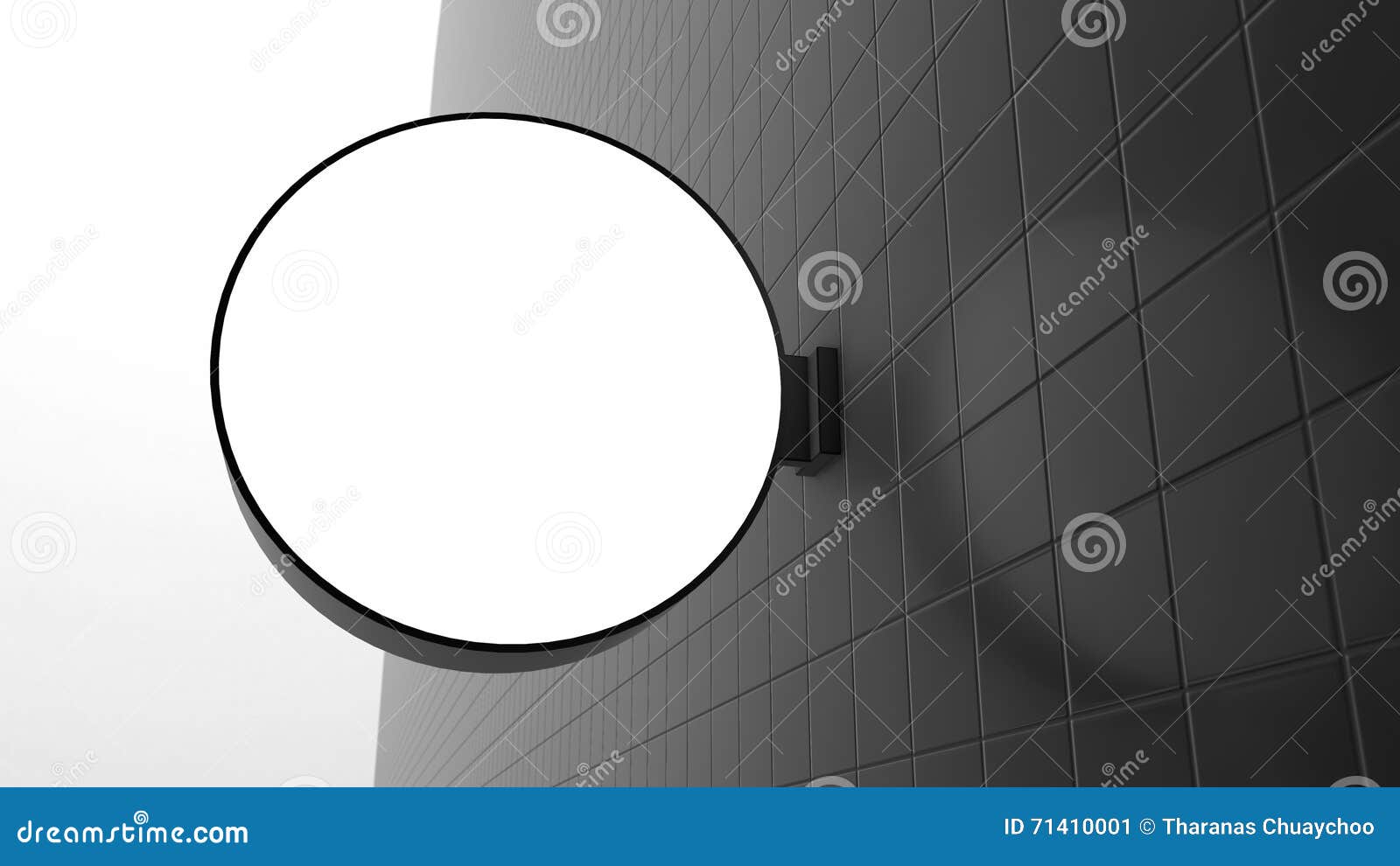 Blank Circle Shape Signboards on the Wall Stock Illustration ...