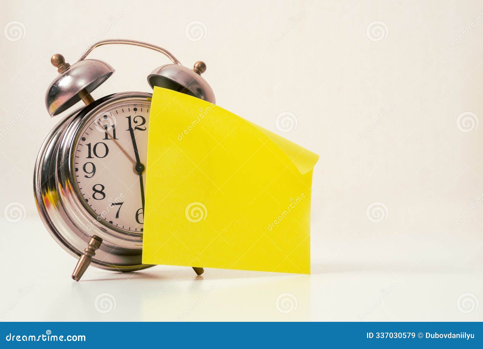 A Blank Clock Sticker Symbolizes Waiting Time and a New Start, Creating ...