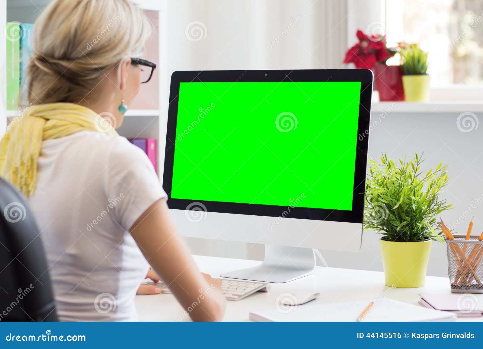 Blank Computer Display for Your Own Presentation Stock Photo - Image of ...