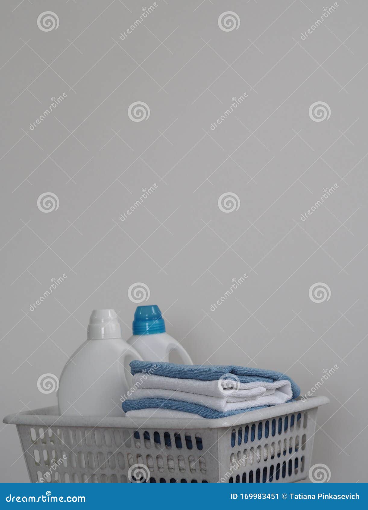 Plastic Bottles for Packaging Laundry Detergent for Washing Clothes ...