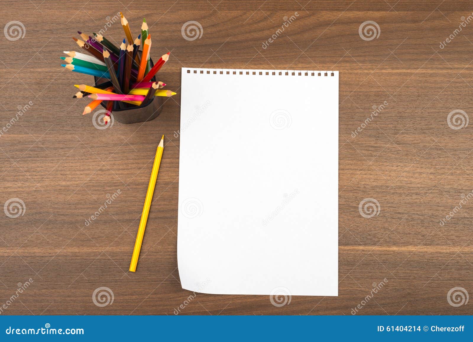 Blank Note Leaf with Crayons Stock Photo - Image of pencil, green: 61404214
