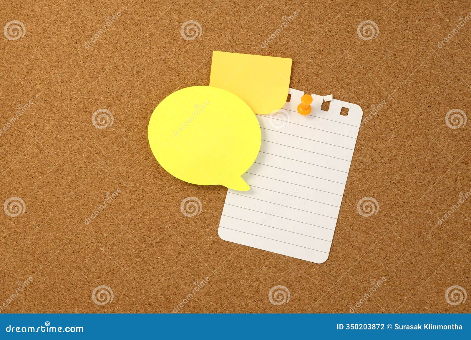 Blank Note Paper on Cork Board Wall. Noticeboard To Organize Life and ...
