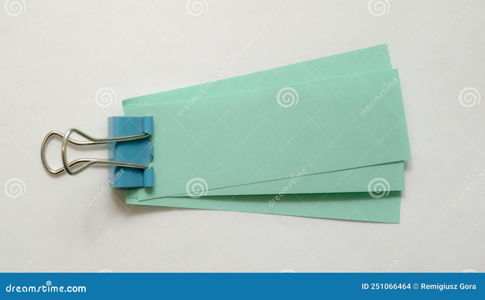 Blank Note Pinned To a Notice Board with a Paper Clip Stock Photo ...