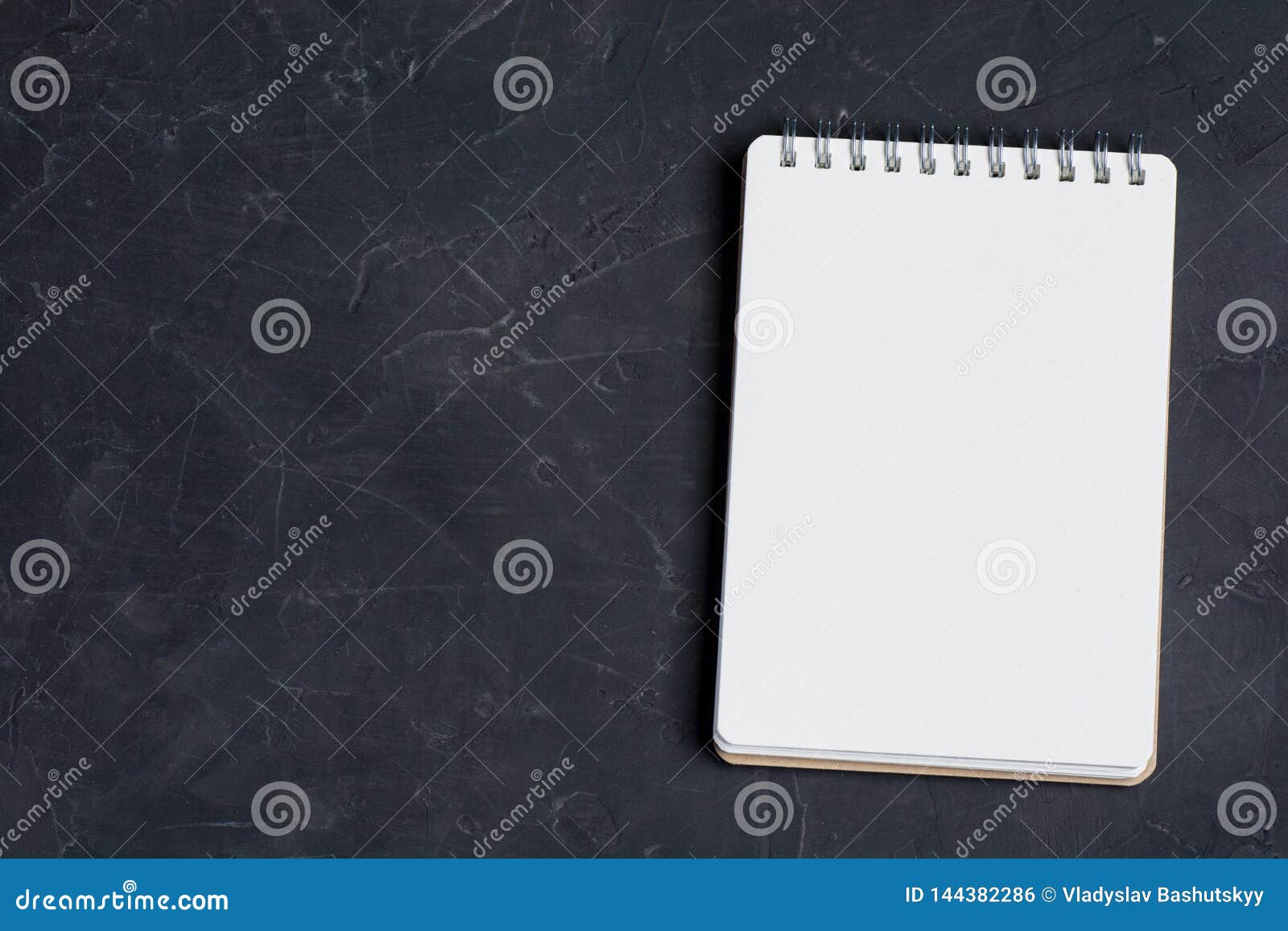 Notepad Sheet Stock Image | CartoonDealer.com #6014131
