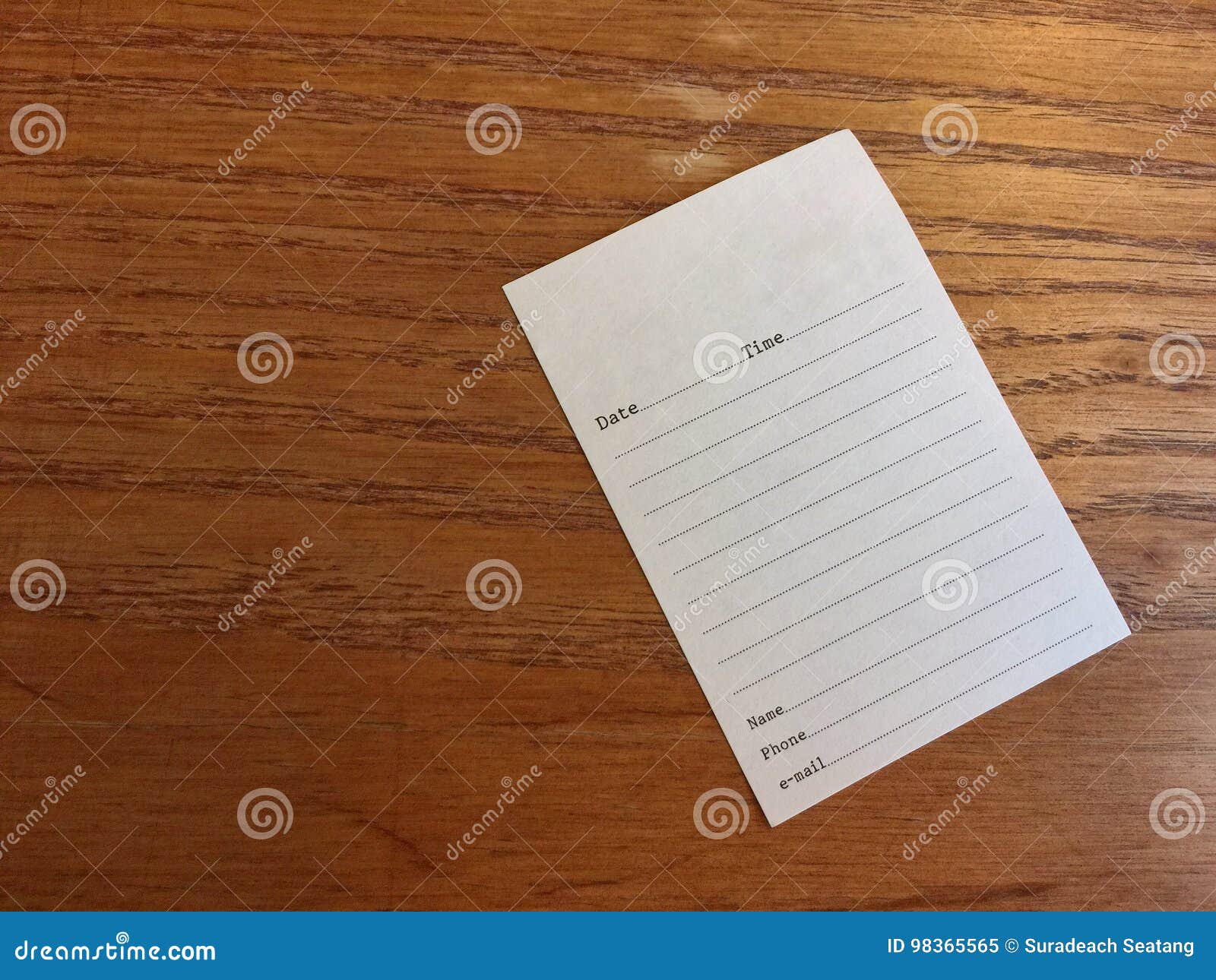 Blank Paper Note on the Table Stock Image - Image of empty, desk: 98365565