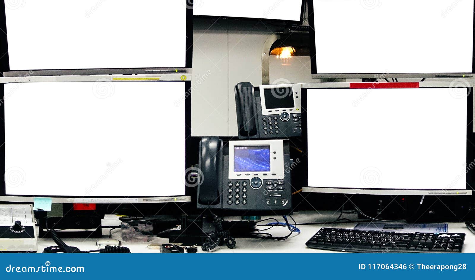 Center Computer Screen - Call Center Computer Screen Photos And Premium ...