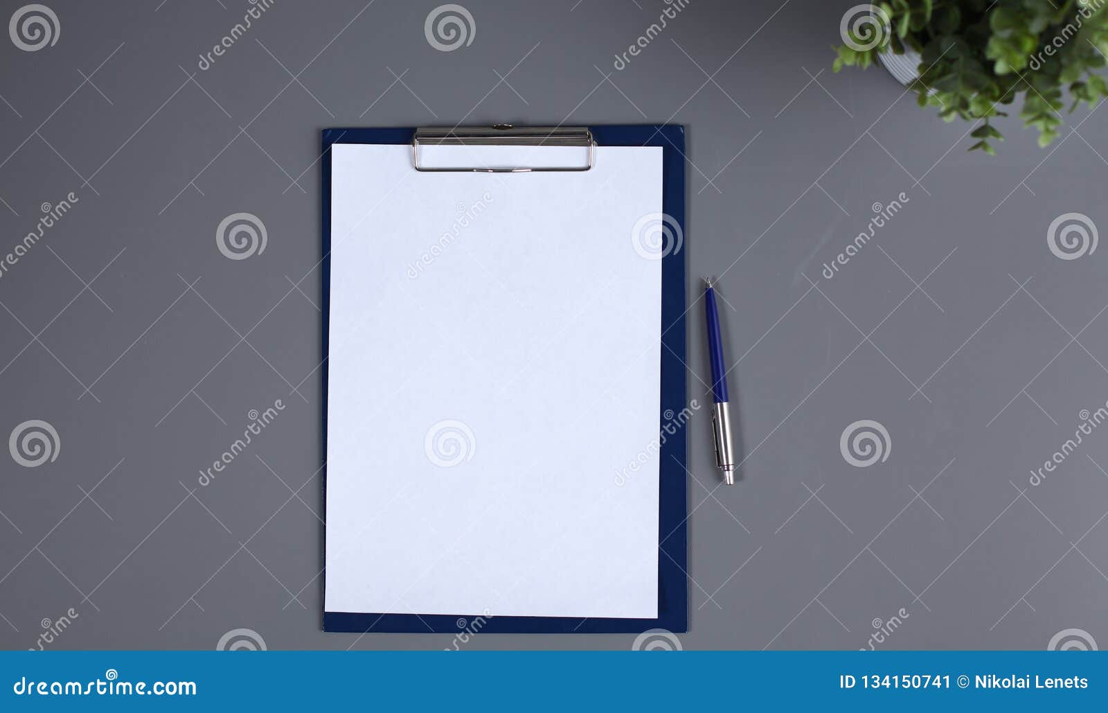A Blank Sheet of Paper on the Table Stock Image - Image of message ...