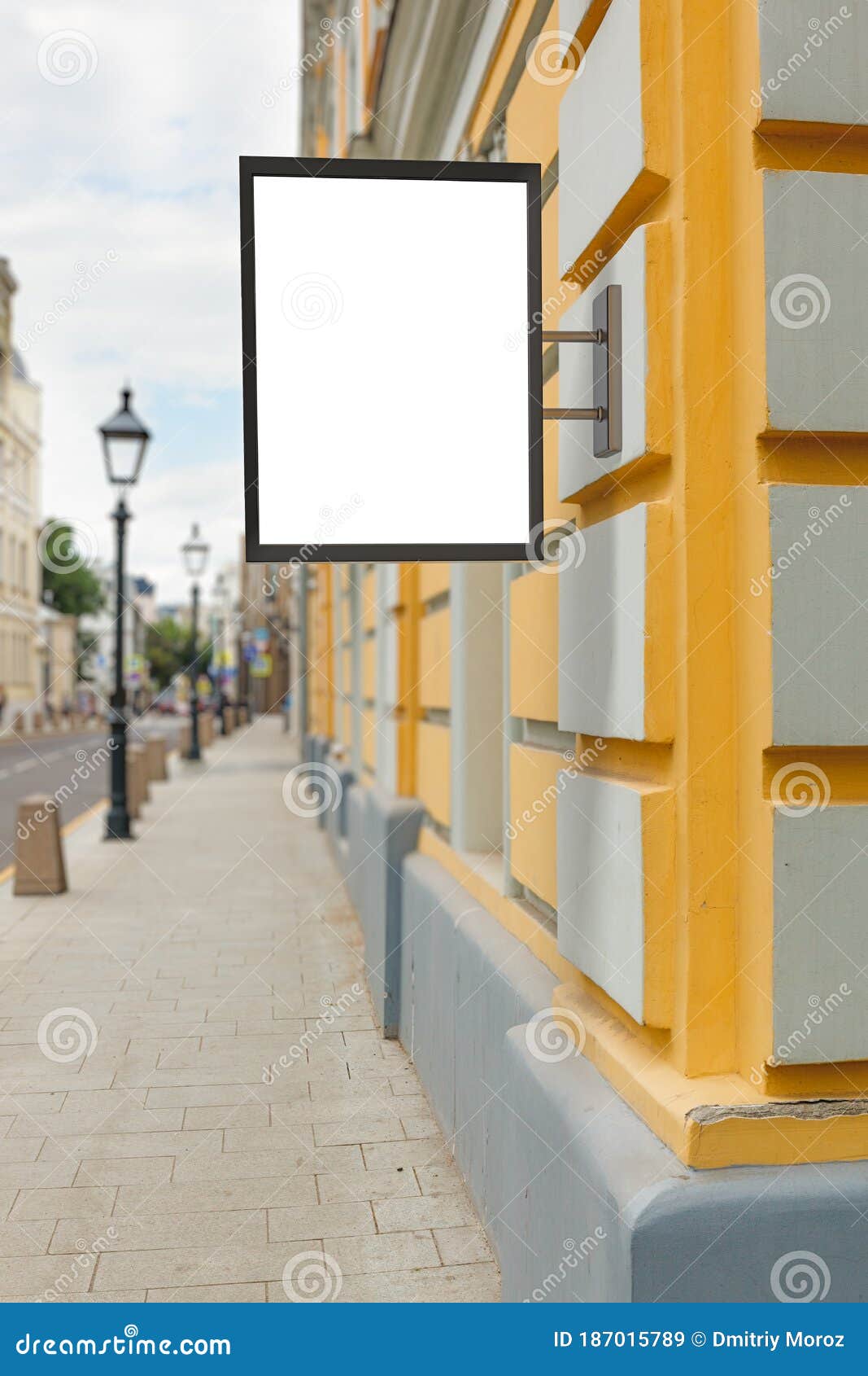 Blank Signboard on the Wall Stock Image - Image of shop, board: 187015789