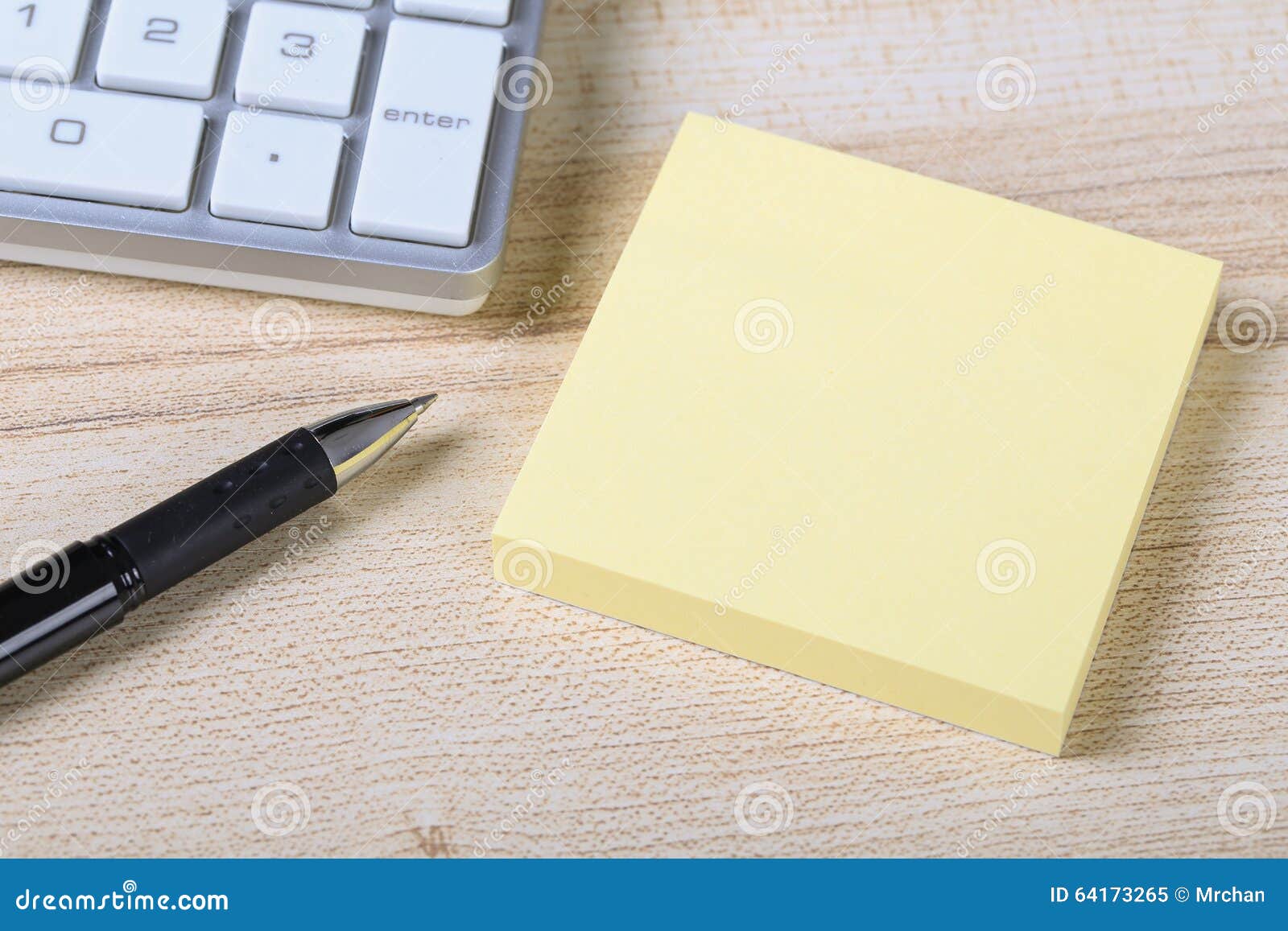 Blank Sticky Note with Keyboard Stock Image - Image of copy, empty ...