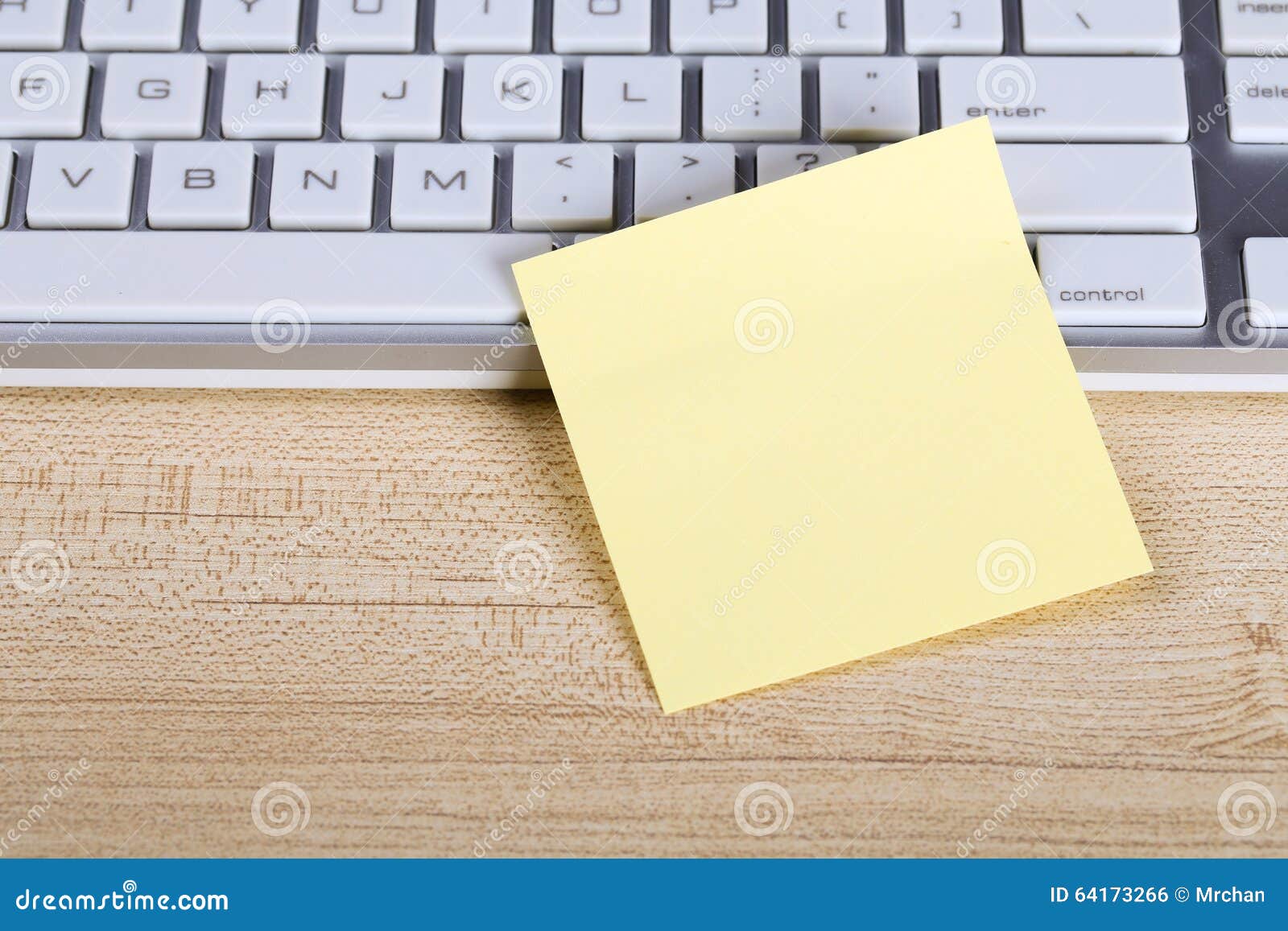 Blank Sticky Note with Keyboard Stock Photo - Image of note, incidence ...