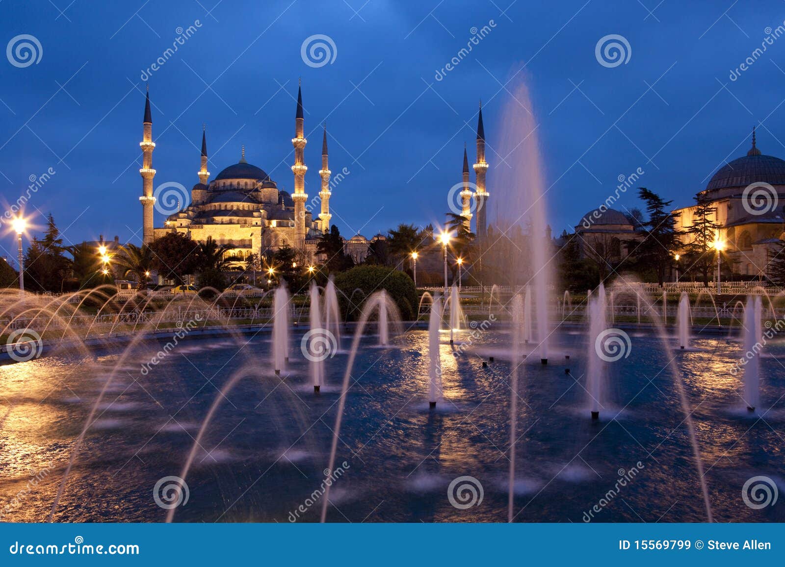 Blaue Moschee - Istanbul stockbild. Bild von asien, moschee - 15569799