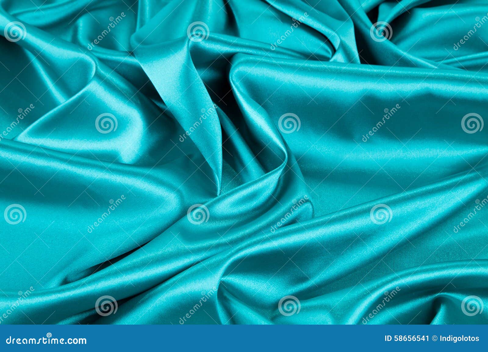 Blaues silk Drapierung stockbild. Bild von kurvige, drapiert - 58656541