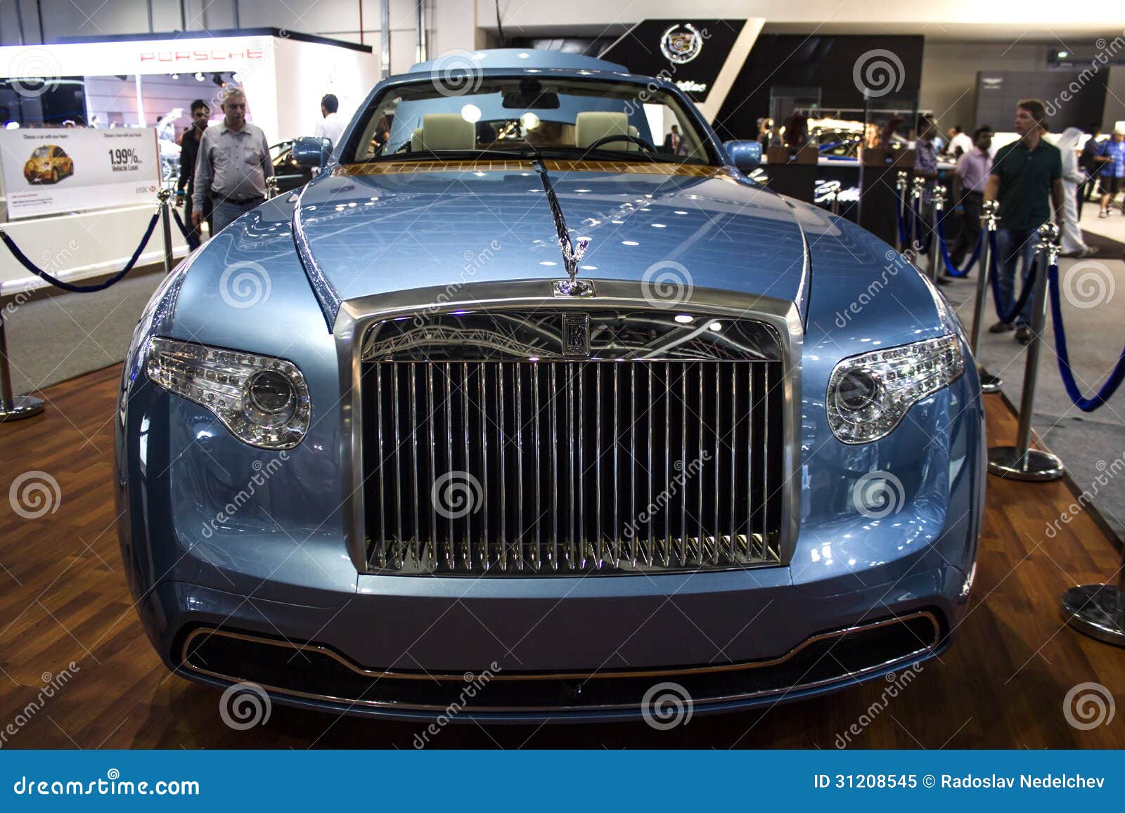 Bleu de Rolls Royce image éditorial. Image du concept - 31208545