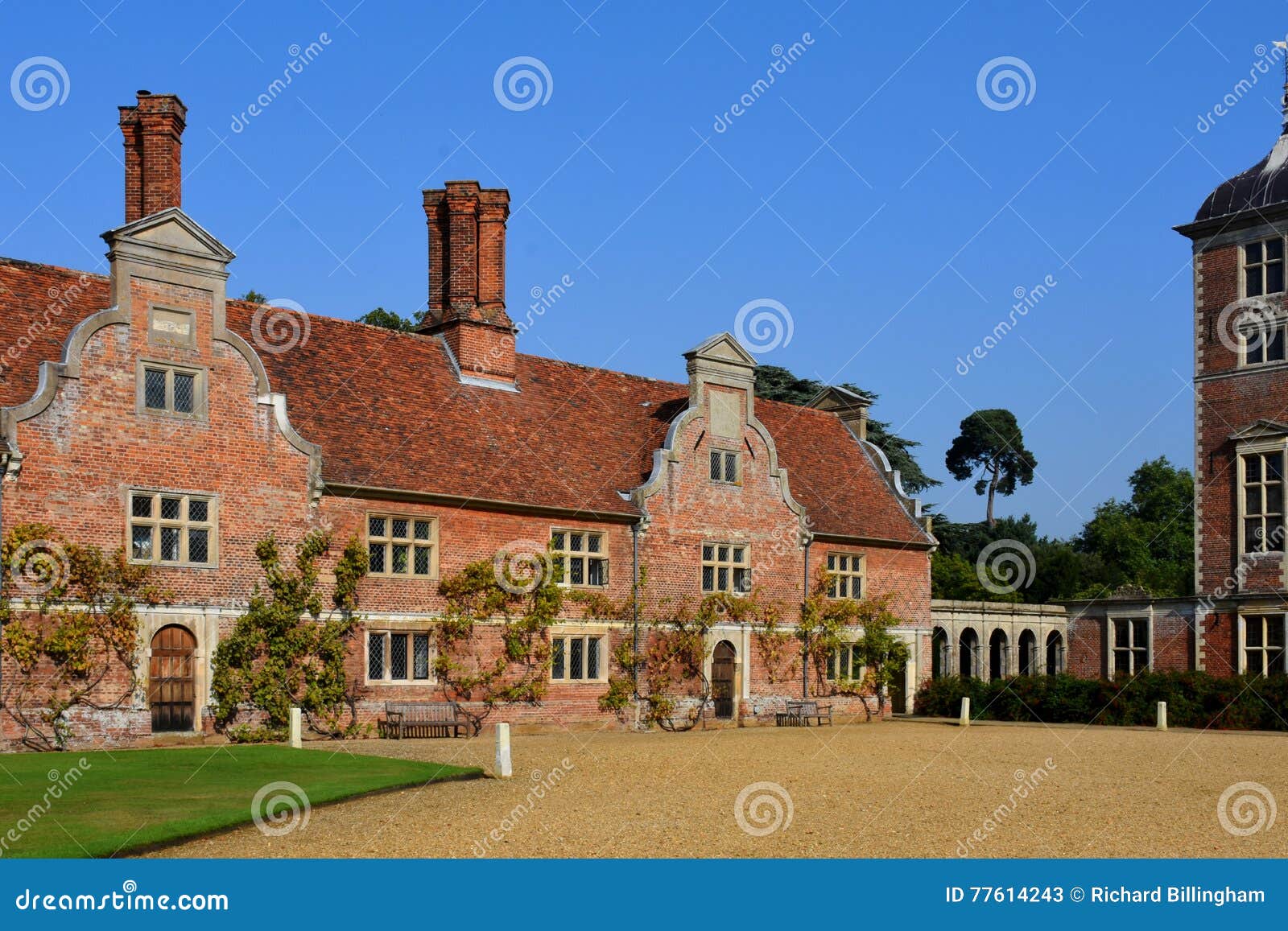 Blickling Hall Narrow Gauge Steam Train On The Turntable At Wroxham ...
