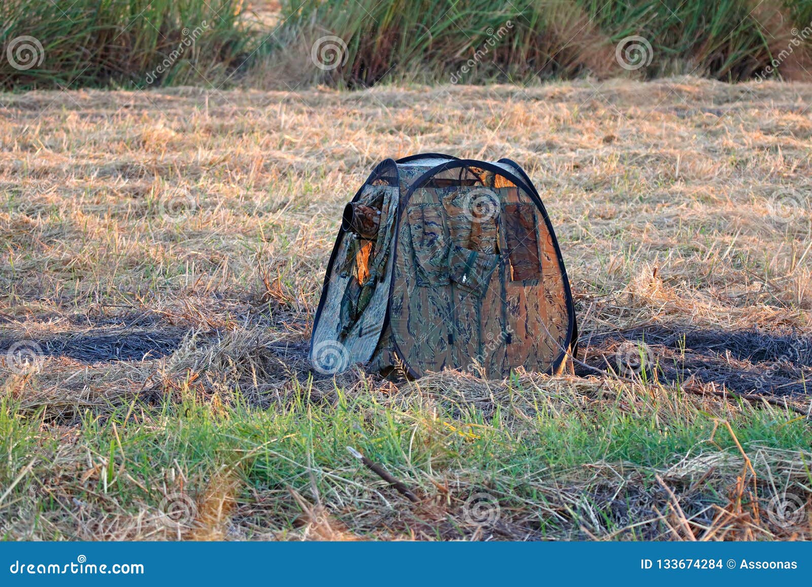 Blind Tent Stock Photography | CartoonDealer.com #30683408