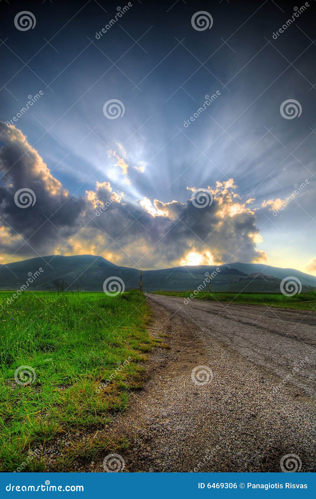 Blisfull sunset stock photo. Image of heavenly, perspective - 6469306