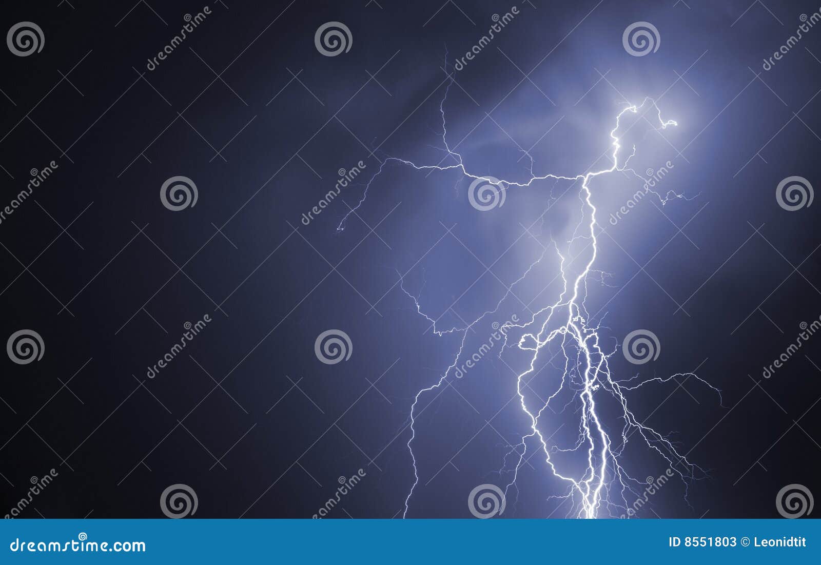 Blixt stock illustrationer. Illustration av aweigh, digitalt - 8551803