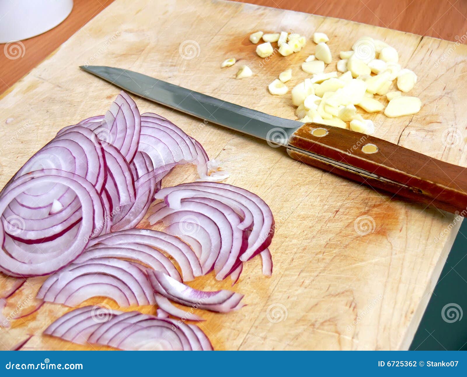 Bloc de hachage photo stock. Image du maison, cuisinier - 6725362