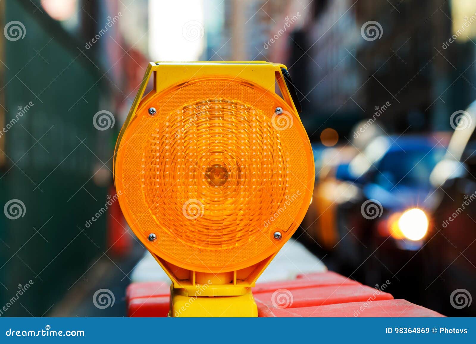 Bloc Jaune De WarningRoad De Feux De Signalisation Image stock - Image ...
