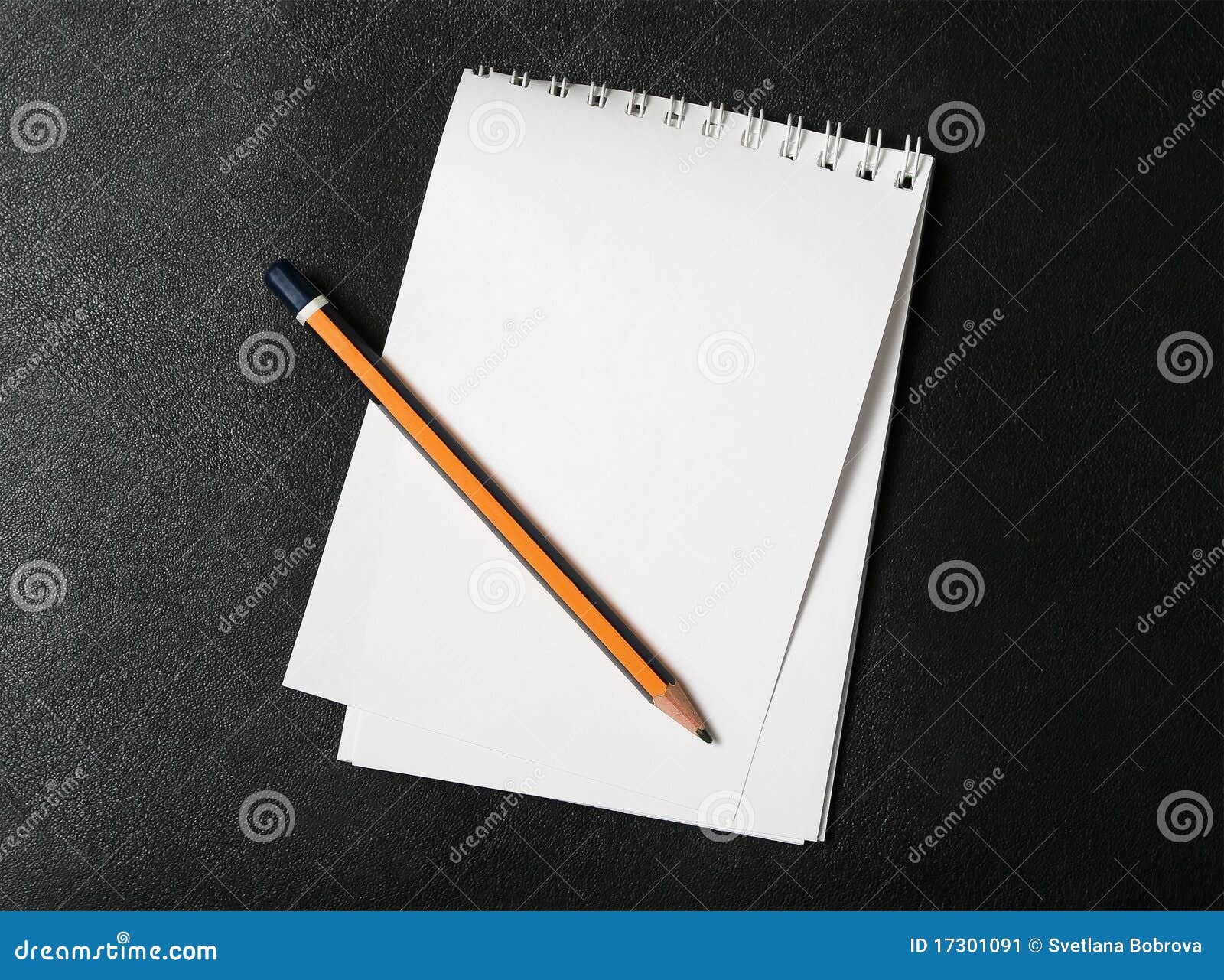 Bloc - notes et crayon image stock. Image du vide, papier - 17301091