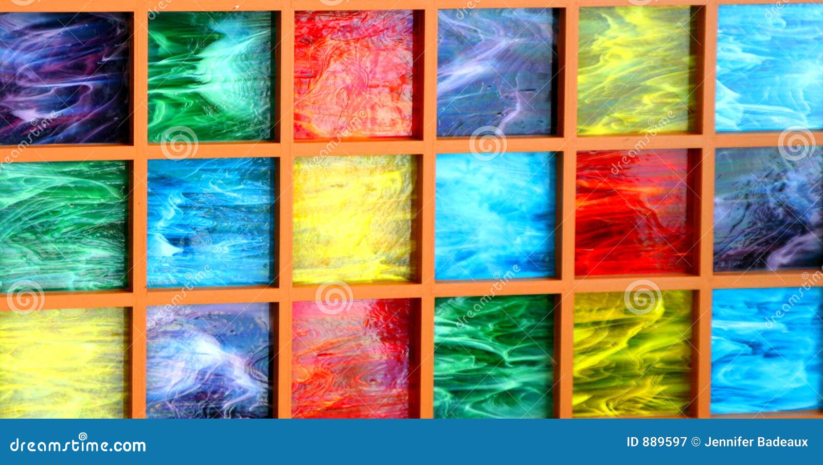 Blocchi di vetro colorati immagine stock. Immagine di viola - 889597