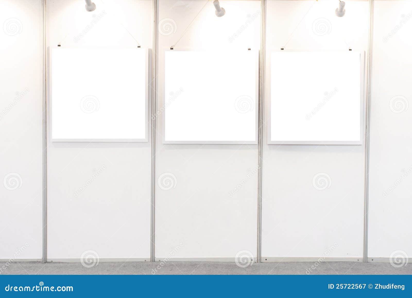 Blocchi Per Grafici Vuoti in Una Stanza Immagine Stock - Immagine di ...