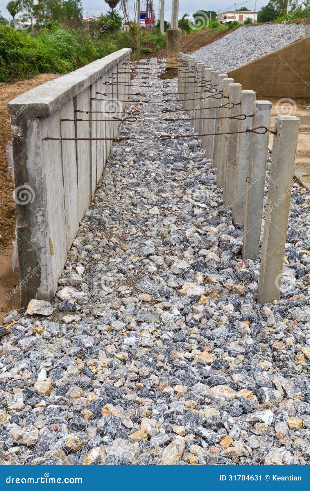 Blocco in Calcestruzzo E Pietra Immagine Stock - Immagine di ...