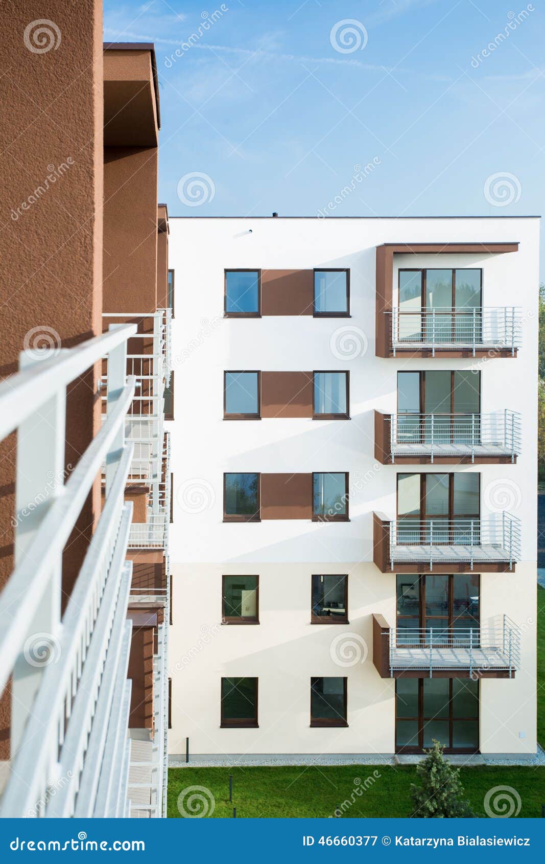 Block of flats stock image. Image of house, design, housing - 46660377