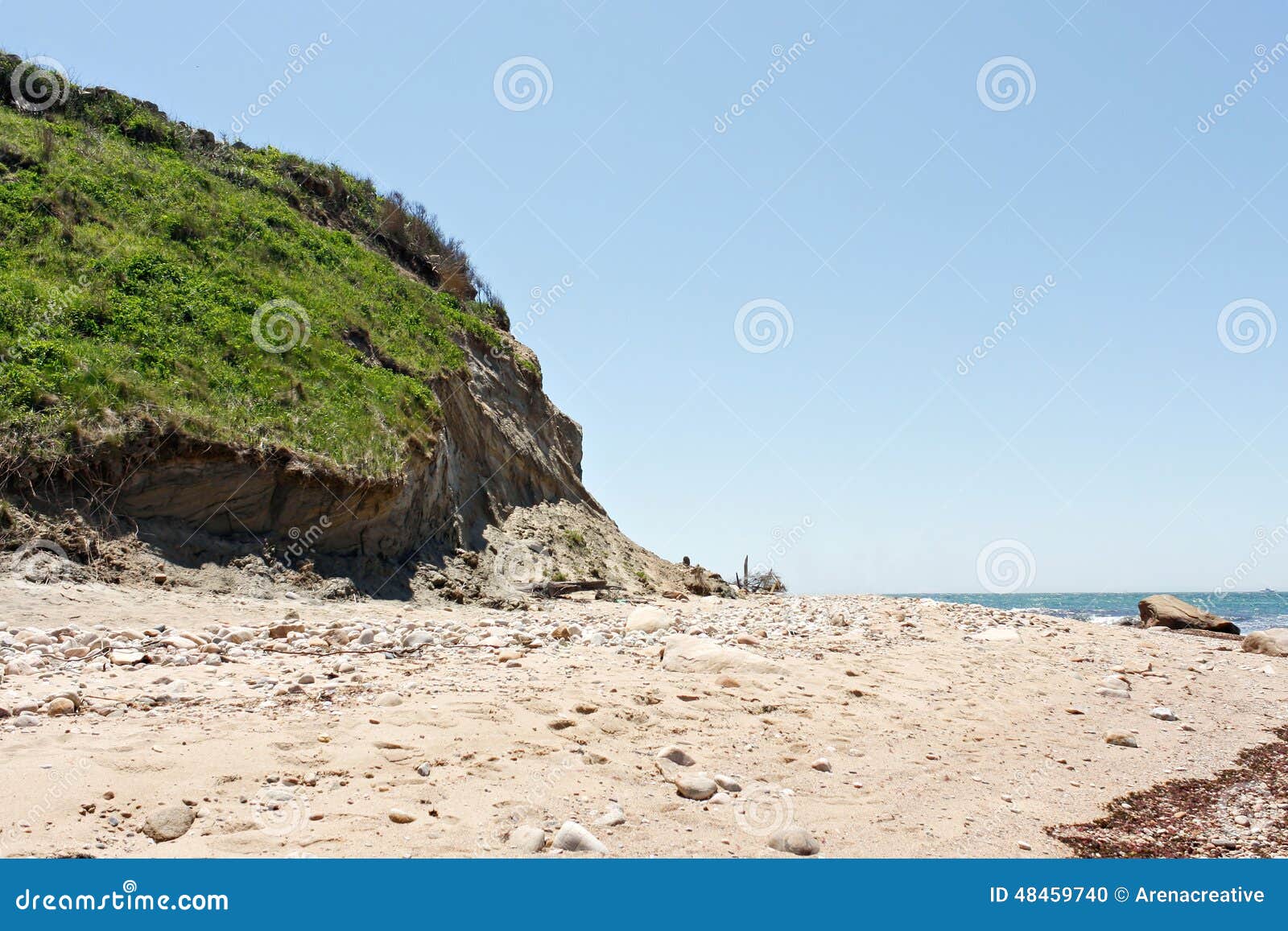 Block Island Beach Cliff stock photo. Image of shoreline - 48459740