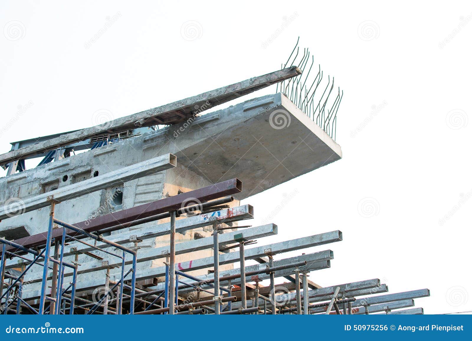 Blocks Overpass Sling Pulled Inside. by Using the Scaffolding To Build ...
