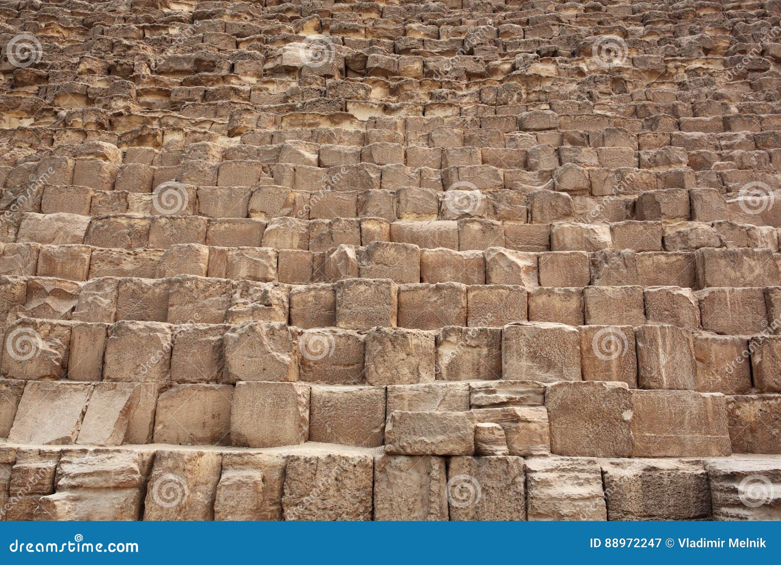 Blocos de grande pirâmide imagem de stock. Imagem de marco - 88972247