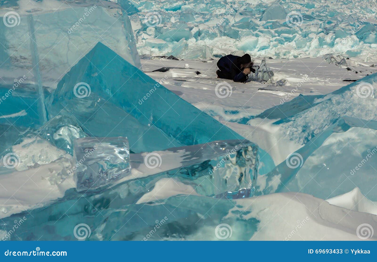 Blocs De Pousse De Photographe De Glace Image stock - Image du neige ...