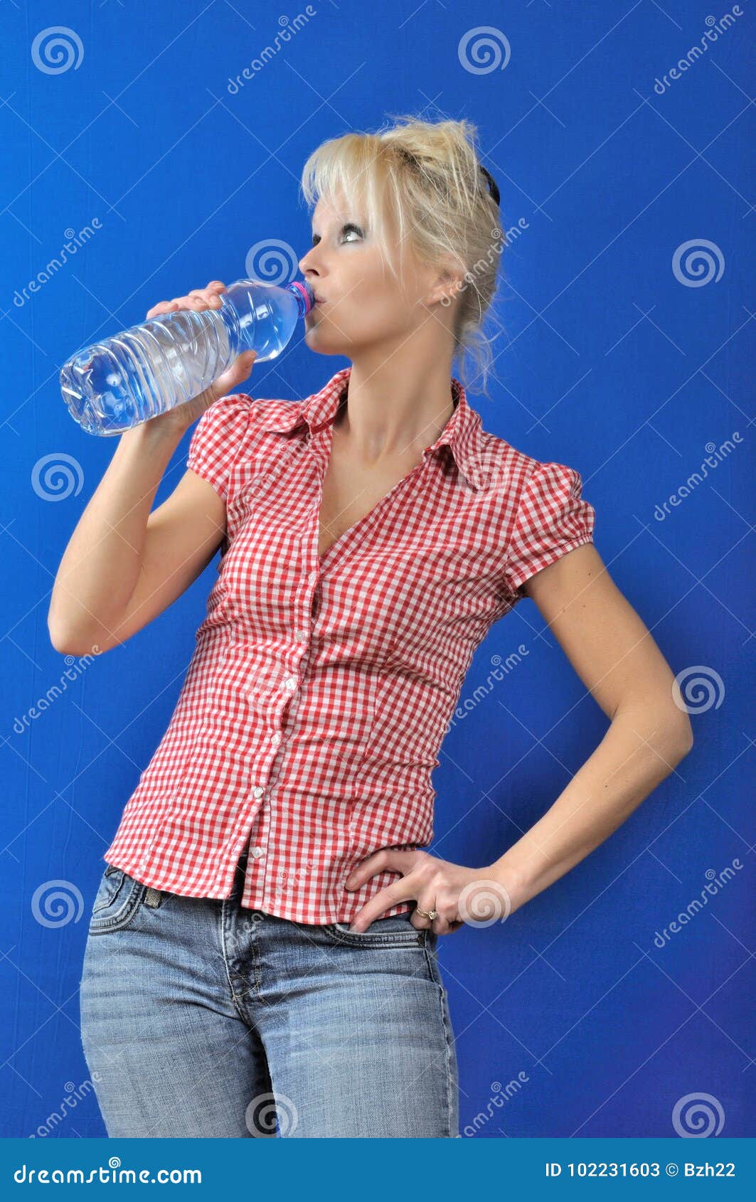 Blond Target1911_0_ Kobieta Obraz Stock - Obraz złożonej z lifestyle ...