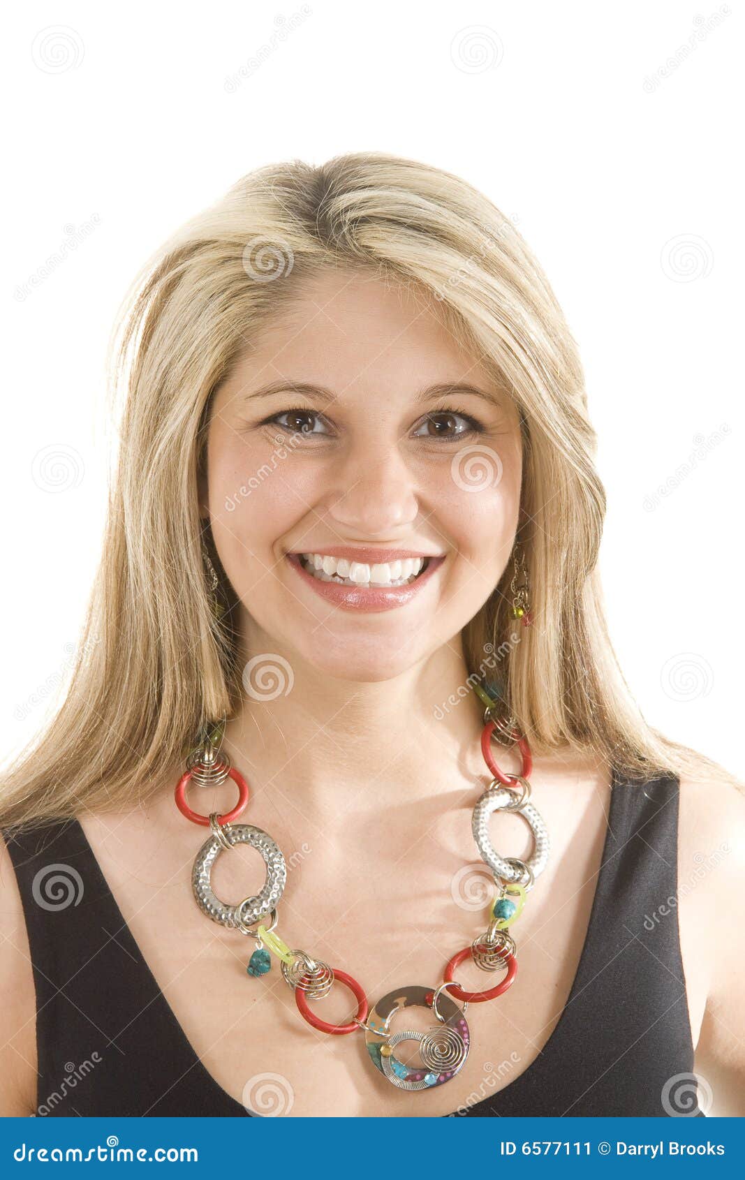 Blonde Dans Le Grand Sourire De Robe Noire Image. Image: 6577111