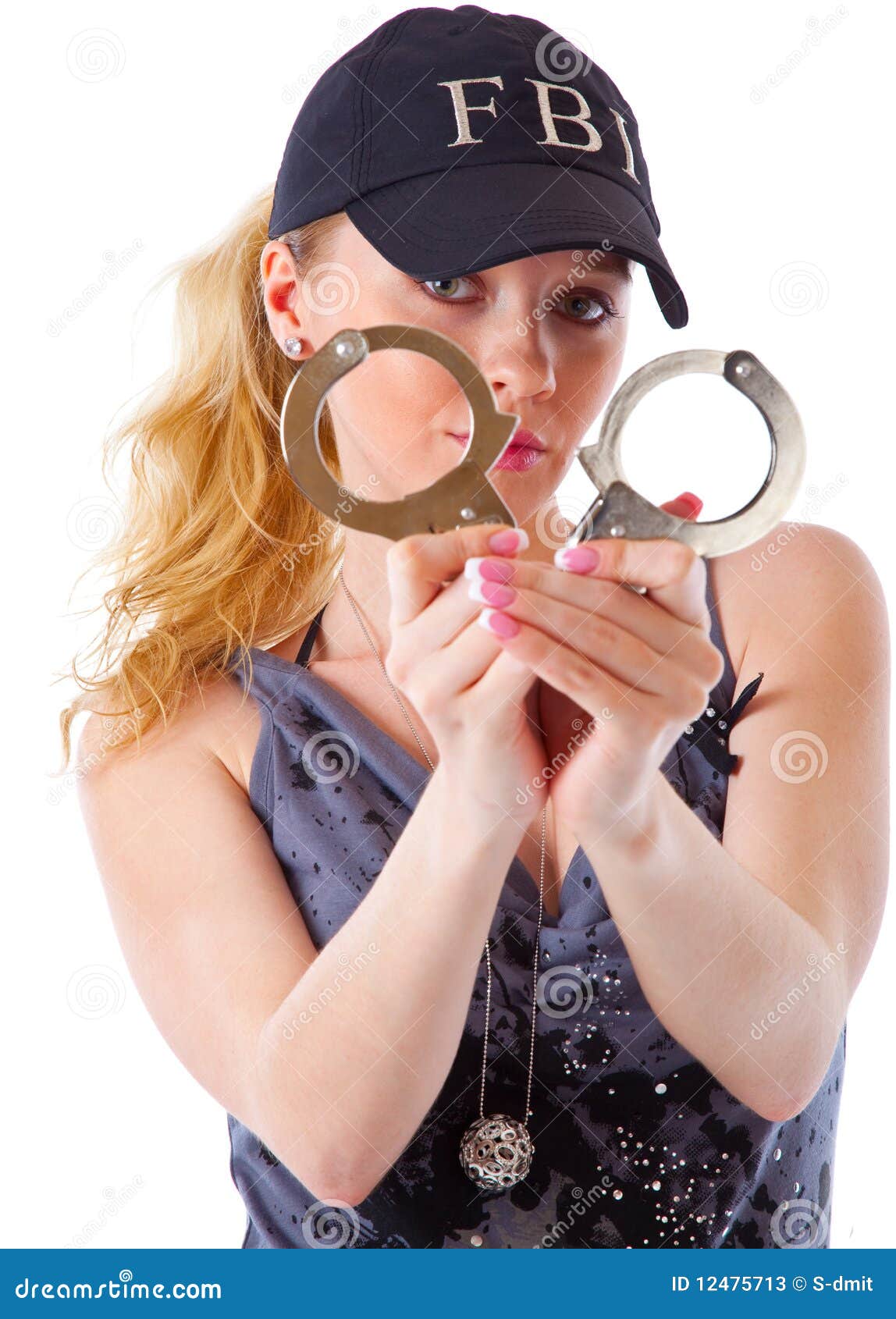 Blonde Frau Mit Handschellen Stockbild - Bild von person, anhalten ...