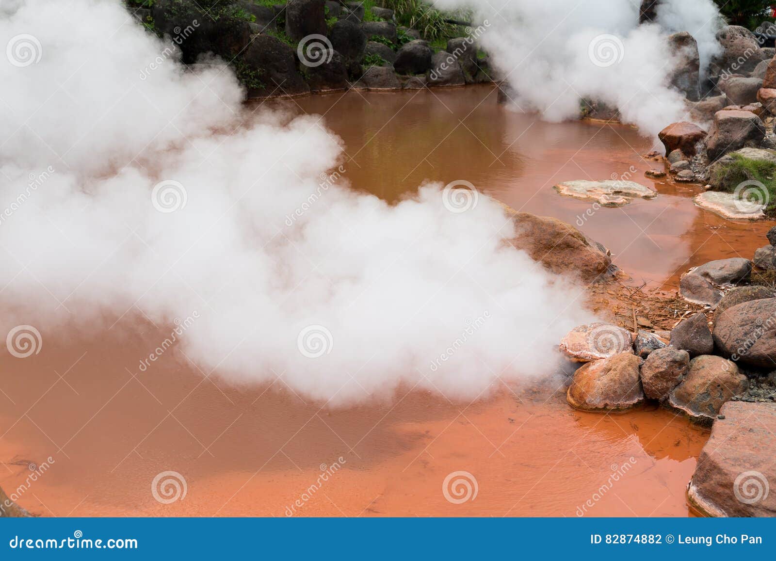 Red Blood Hell Pond, Kamado Jigoku, One Of 8-hell Onsen, Beppu, Oita ...