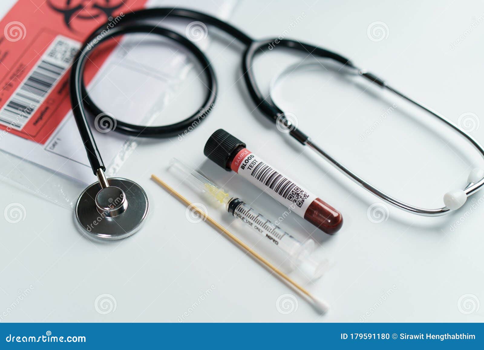 Blood Test Samples Tube, Reagent Testing Tube and Swab Collection Kit ...