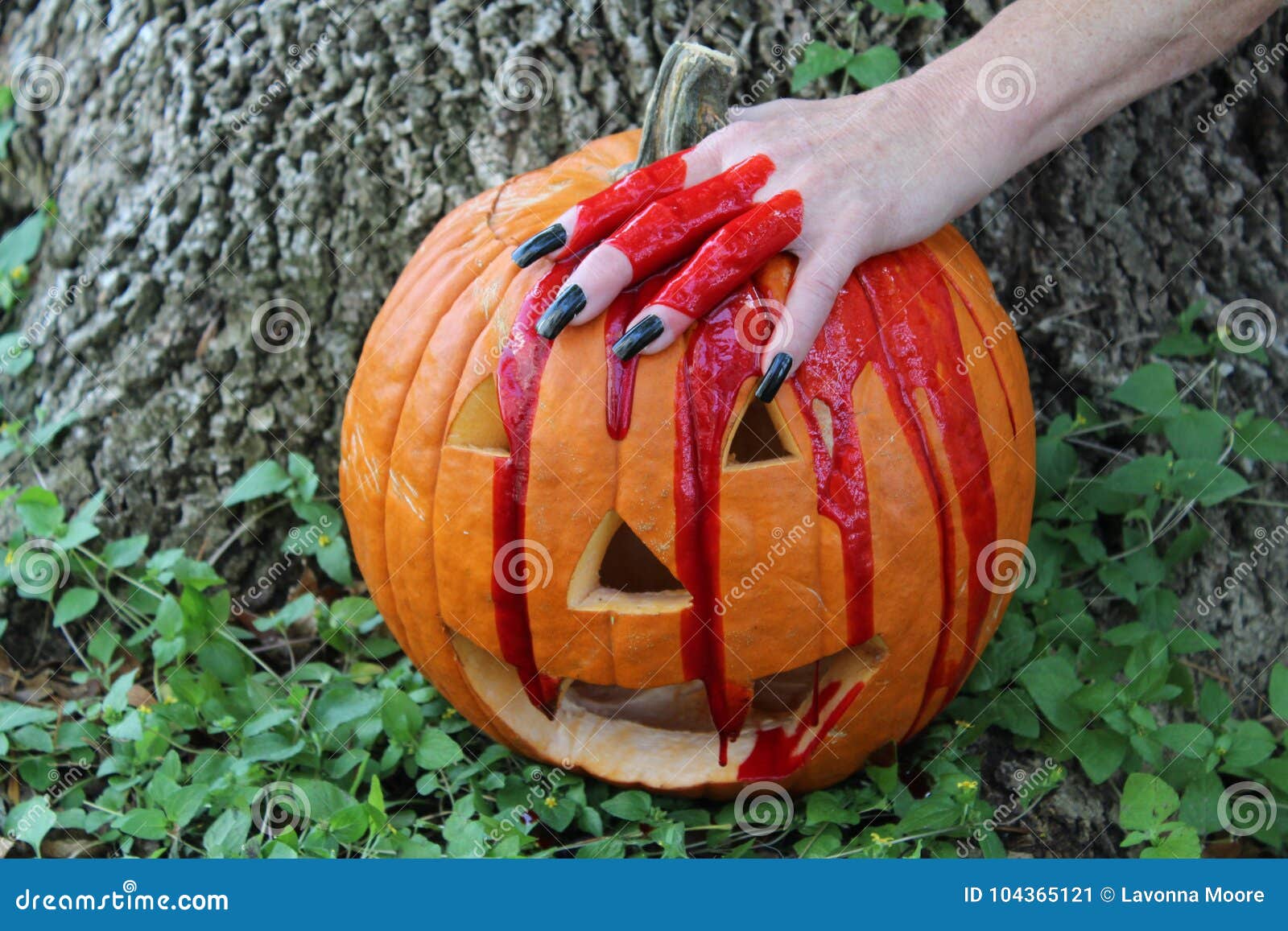 Bloody Hand Holding A Sickle, Sickle Bloody, Bloody Scythe, Bloody ...