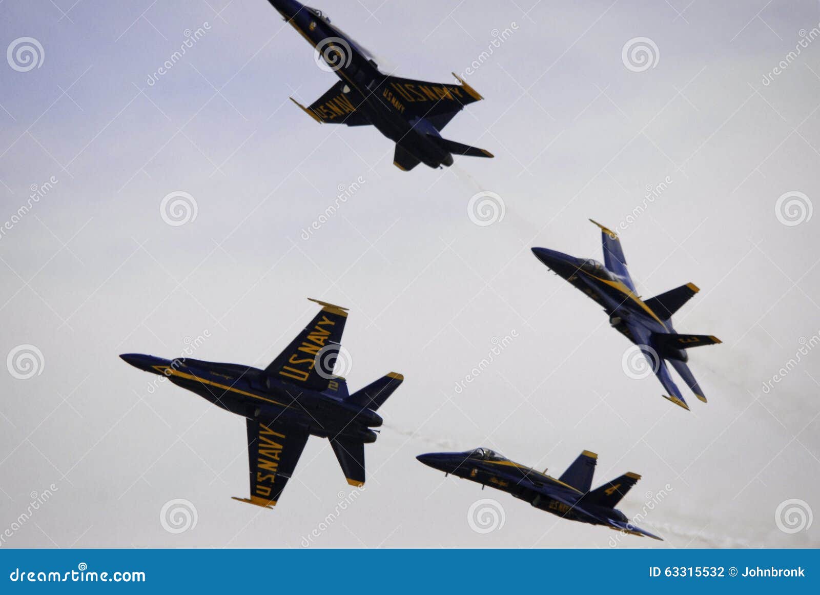 Blue Angels Diamond Break editorial photography. Image of acrobatics ...