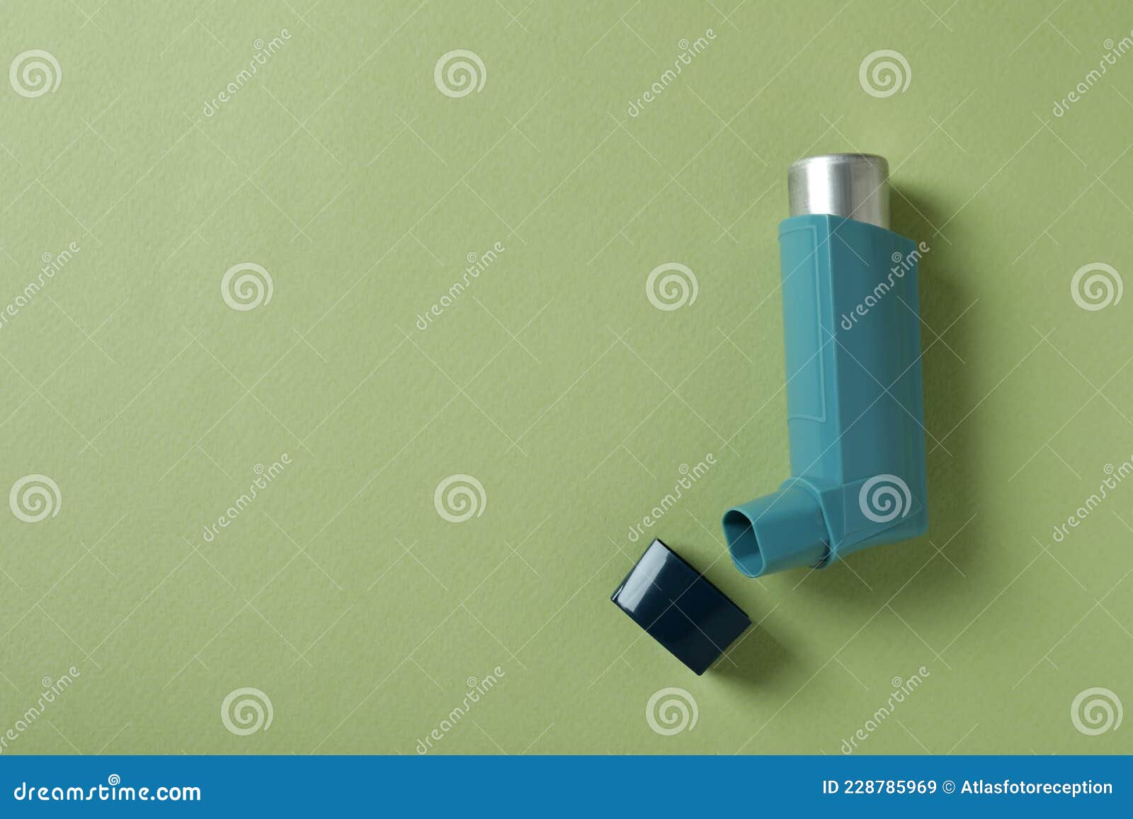Blue Asthma Inhaler on Green Background, Top View Stock Image - Image ...