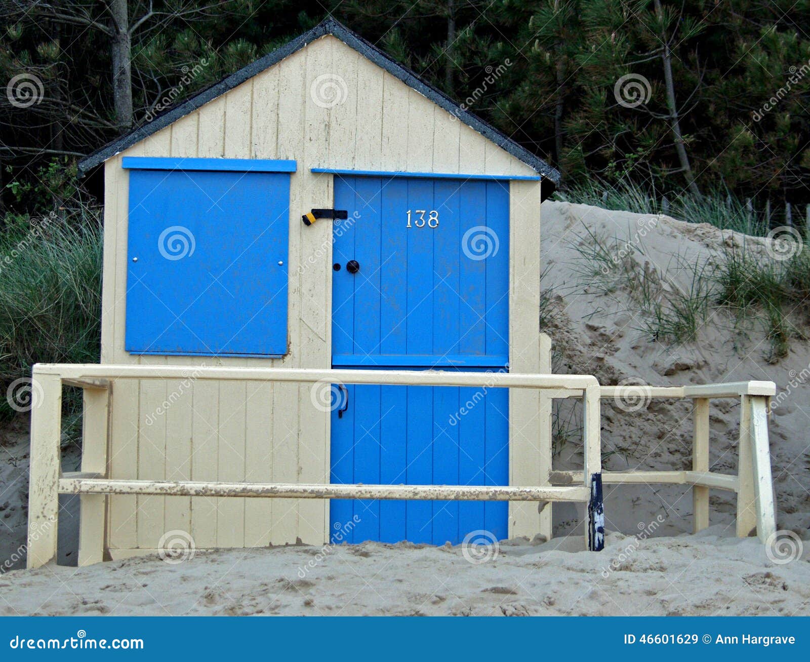 Blue beach hut stock image. Image of water, blue, seaside - 46601629