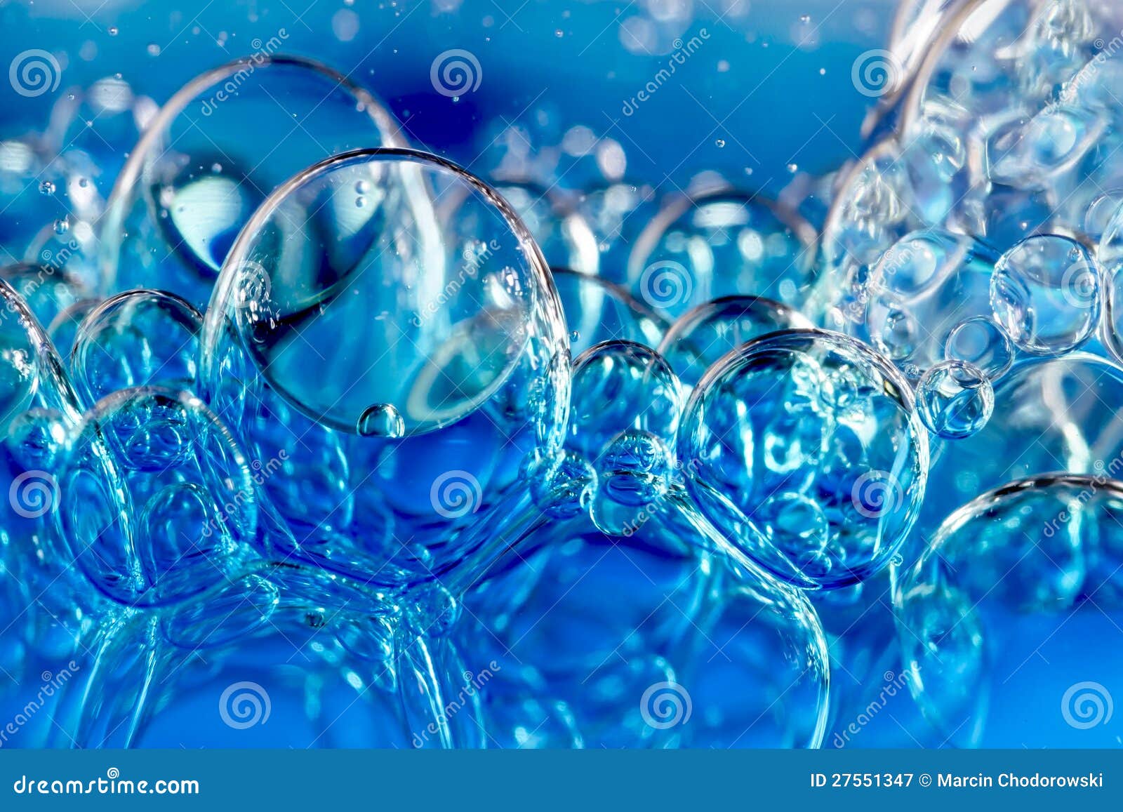Blue Bubbles in Clear Water. Stock Image - Image of jelly, froth: 27551347
