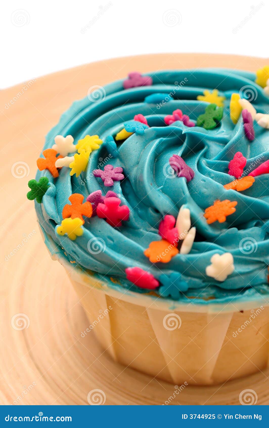 Blue Candy Cup Cake stock image. Image of plate, pretty - 3744925