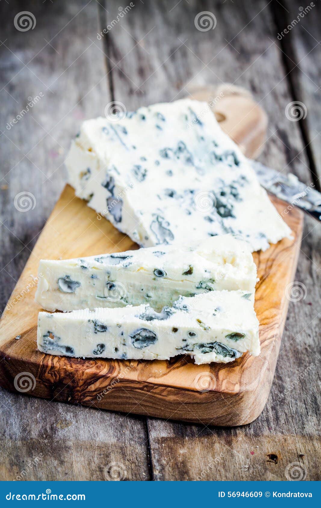 Blue cheese slices stock image. Image of appetizer, dairy - 56946609