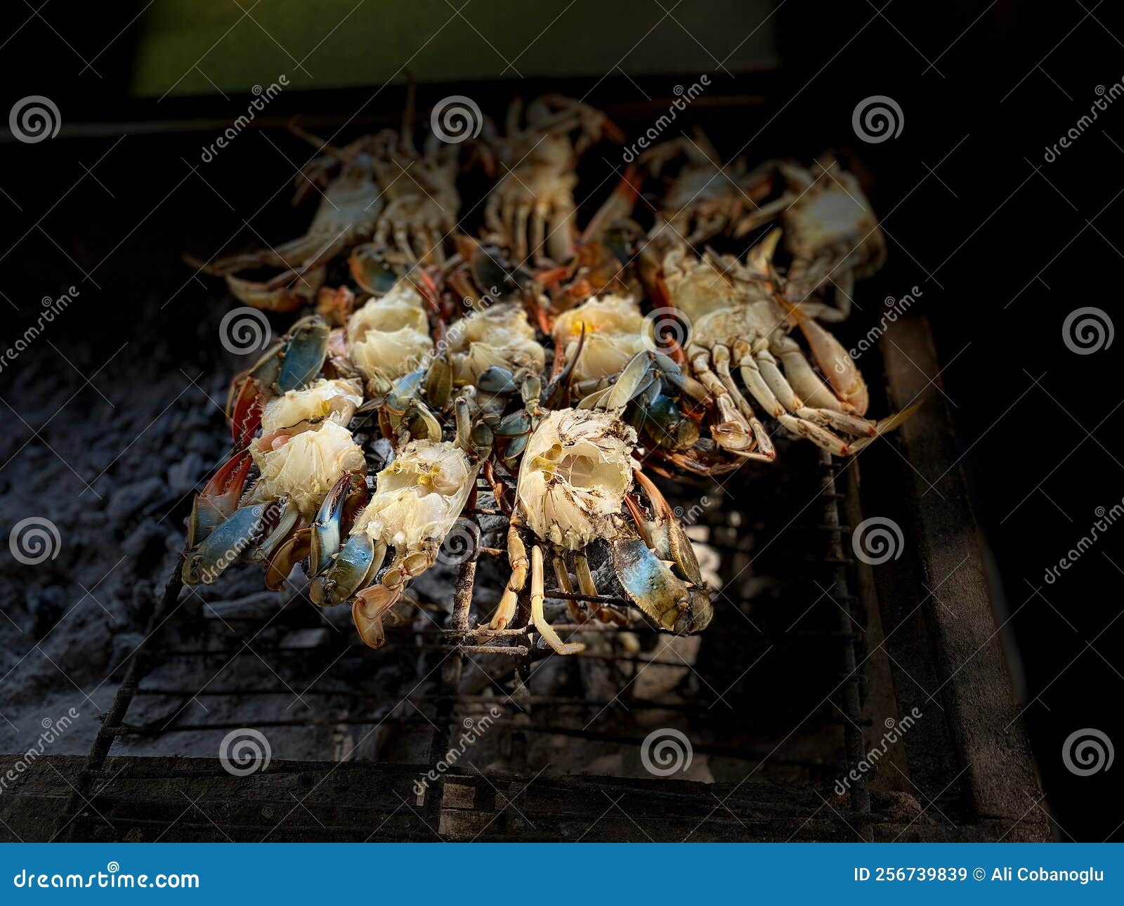 Blue Crab Cooked on the Grill Stock Image - Image of crustacean, dinner ...