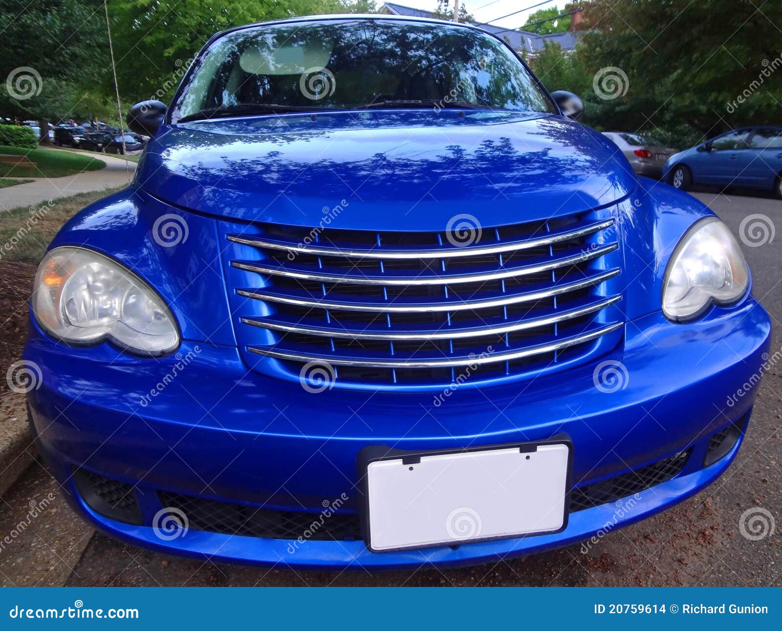 Blue Cruiser stock photo. Image of chrysler, windshield - 20759614